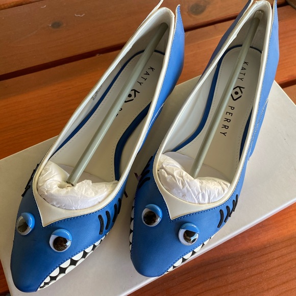 Katy Perry Collections | Shoes | Katy Perry Collection Shark Shoes ...